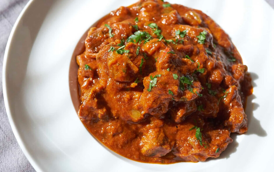 Rogan Josh. Curry de cordero picado tradicional de Cachemira